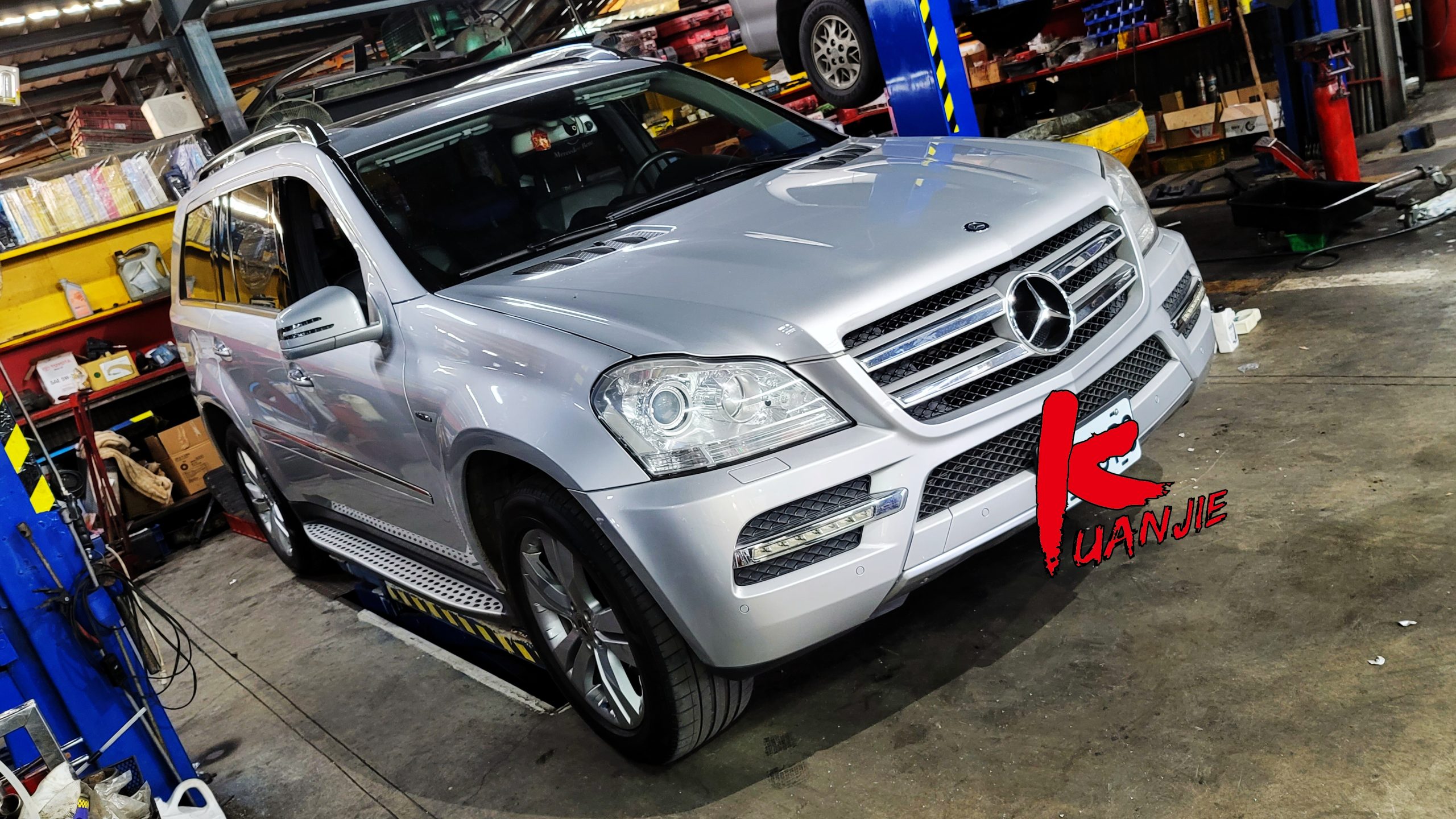 BENZ W164 GL350 DPF積碳清理 DPF阻塞亮燈 排氣管冒黑煙 – 冠傑汽車維修官方網站