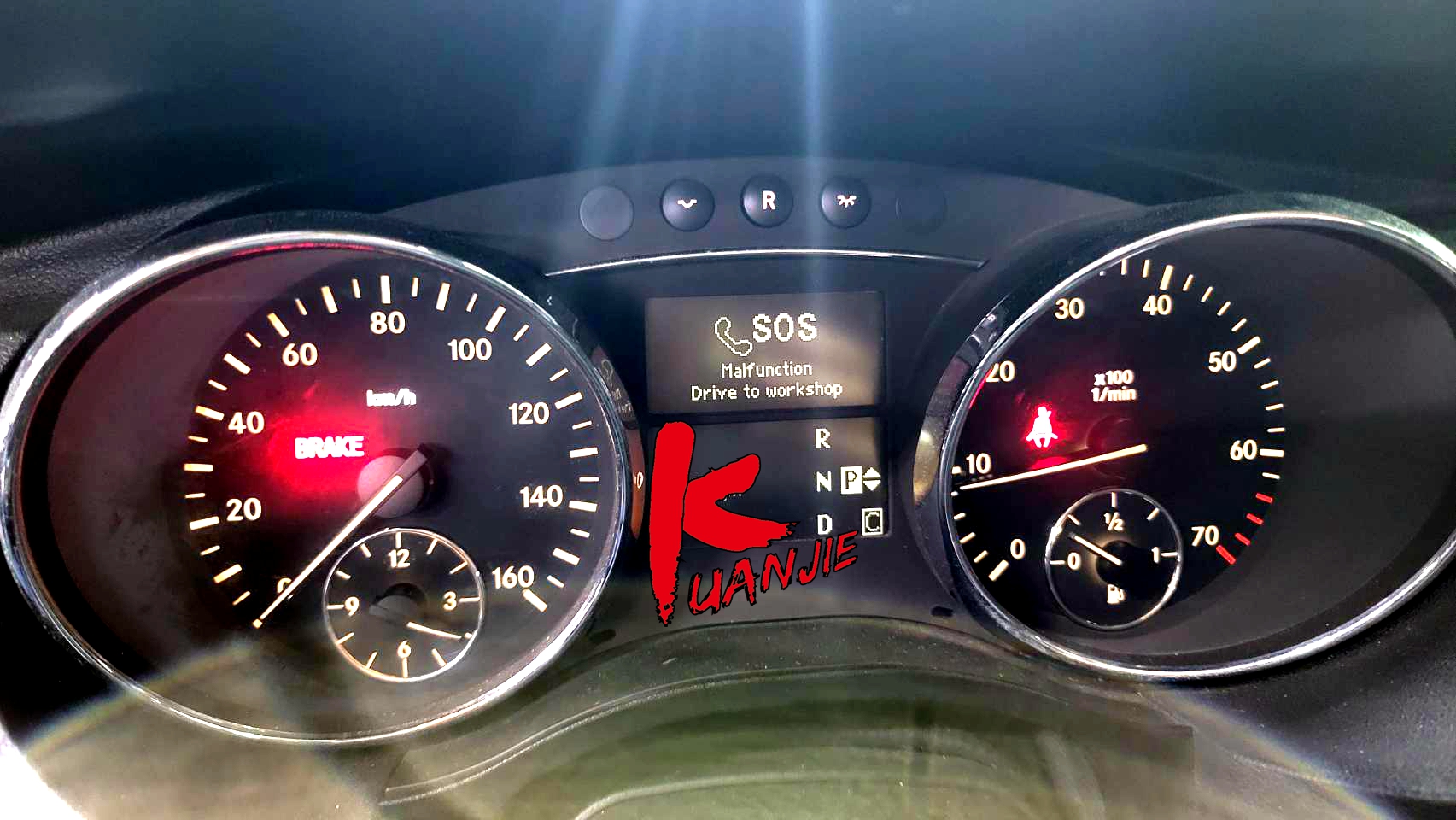 BenZ R350 w251 SRS氣囊故障更換 – 冠傑汽車維修官方網站